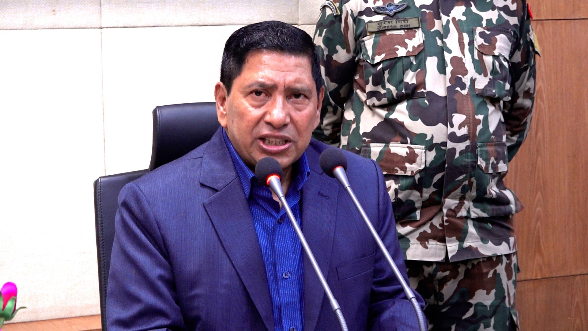 इजरायलमा रहेका नेपालीबारे गृहमन्त्रीको चासो « Narayanionline.com