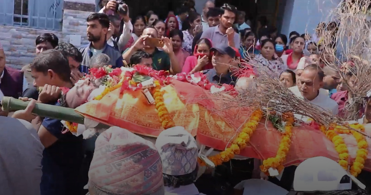 कश्मीरमा मारिएका सुदीप न्यौपानेको अन्त्येष्टि « Narayanionline.com